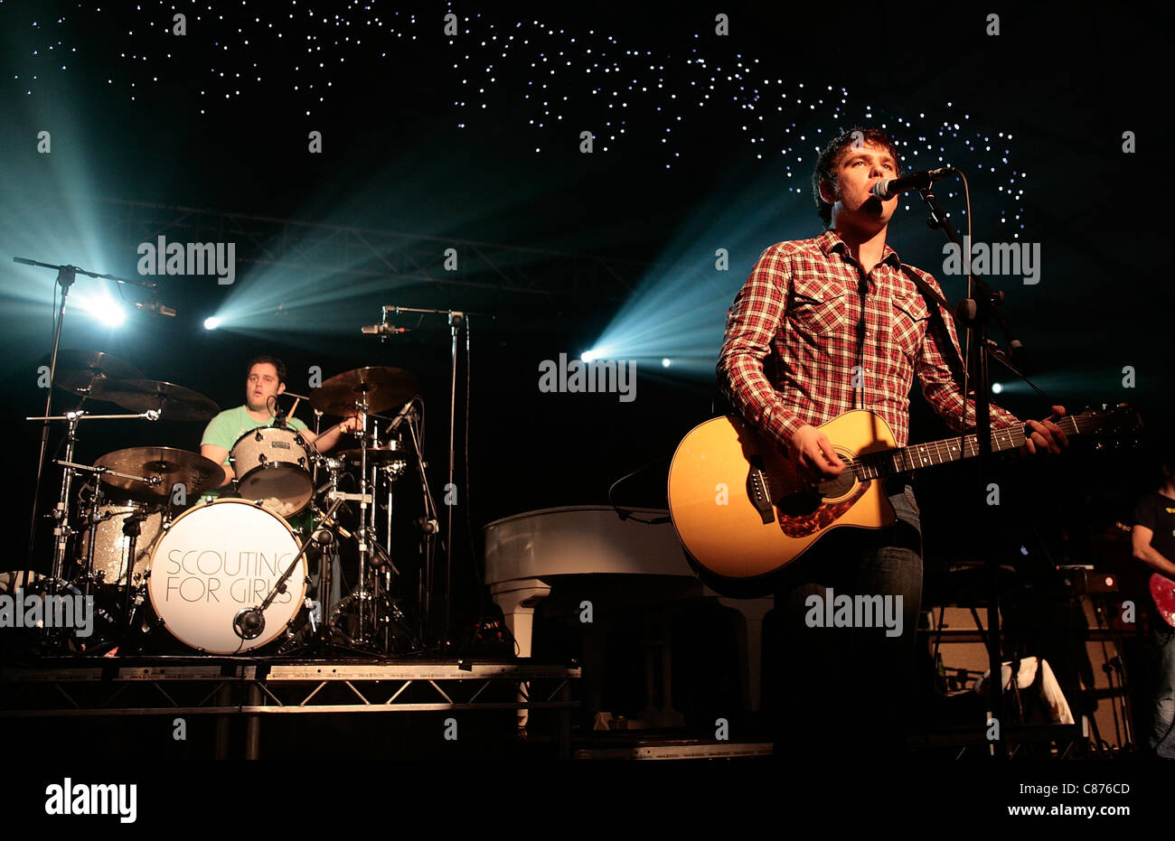 BELFAST, UNITED KINGDOM - DECEMBER 15: Peter Ellard and Roy Stride of ...