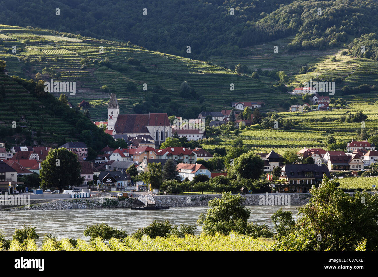 Austria, Lower Austria, Wachau, Spitz an der Donau, View of village ...