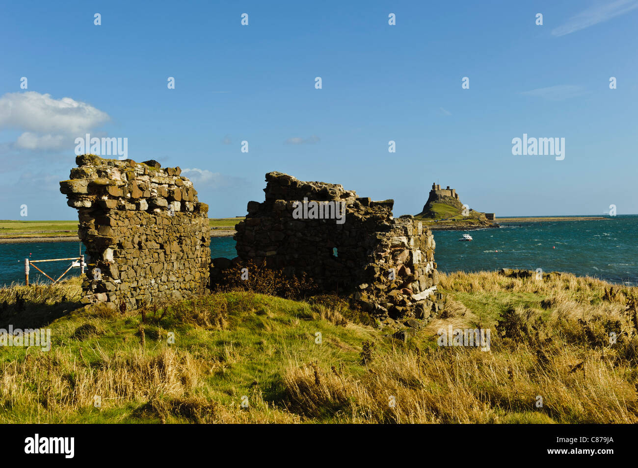 Lindisfarne holy island hi-res stock photography and images - Alamy