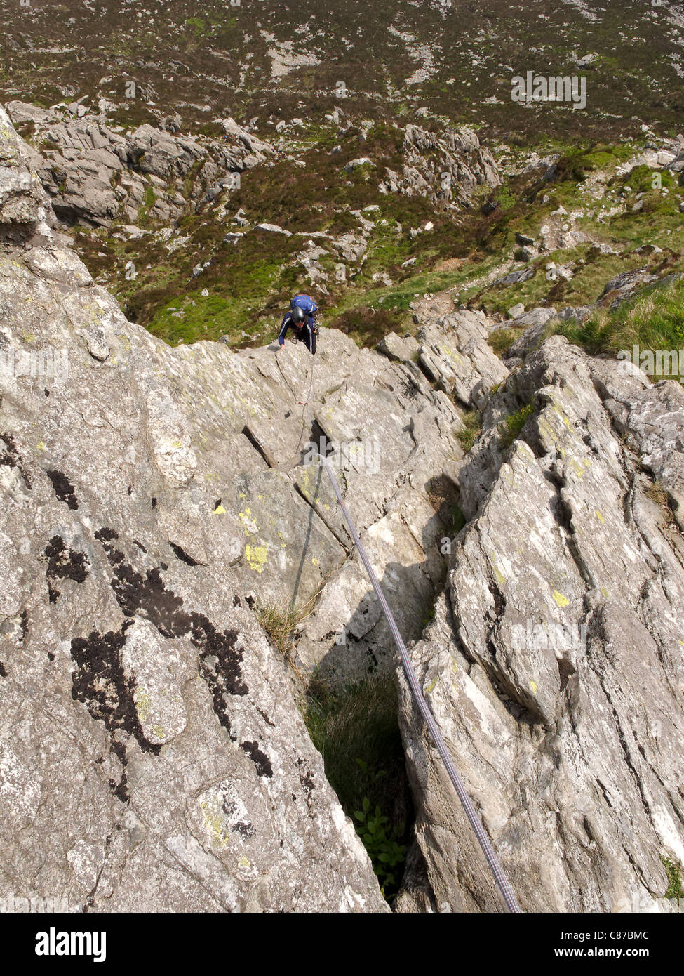 A rock climber on Grooved Arete Tryfan Snowdonia Stock Photo - Alamy