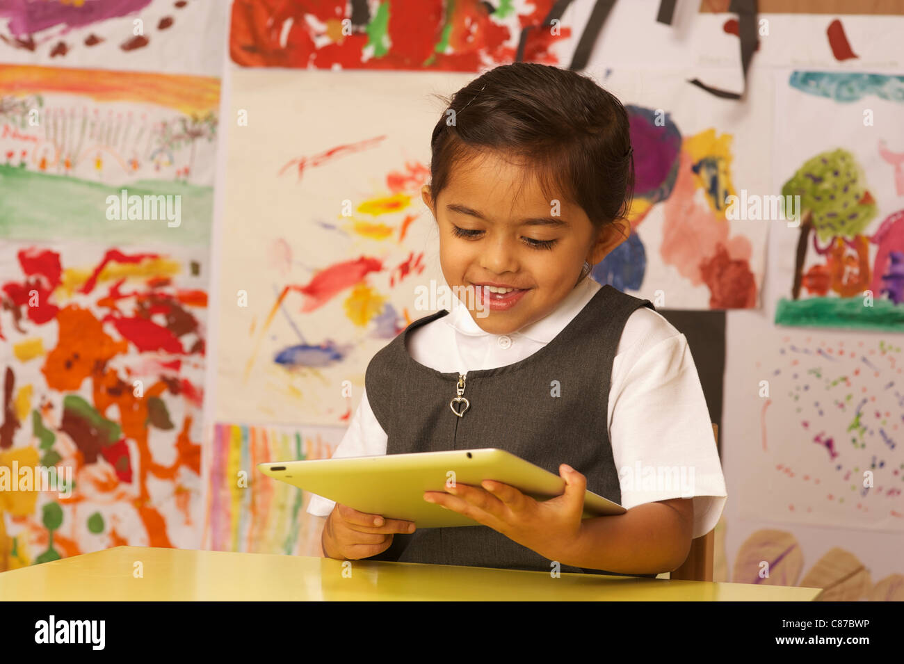 A young girl with ipad 2 Stock Photo - Alamy