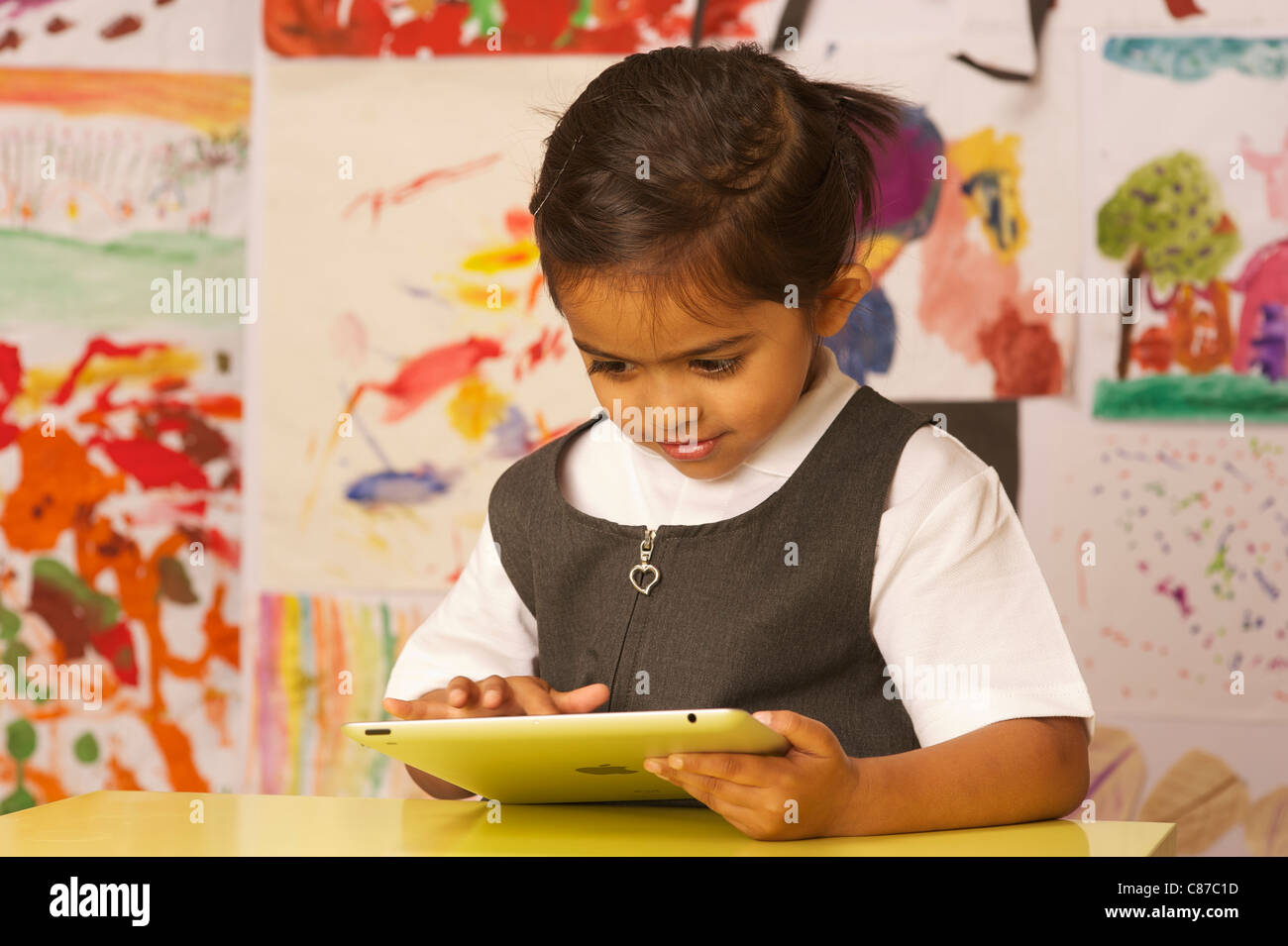 A young girl with ipad 2 Stock Photo - Alamy
