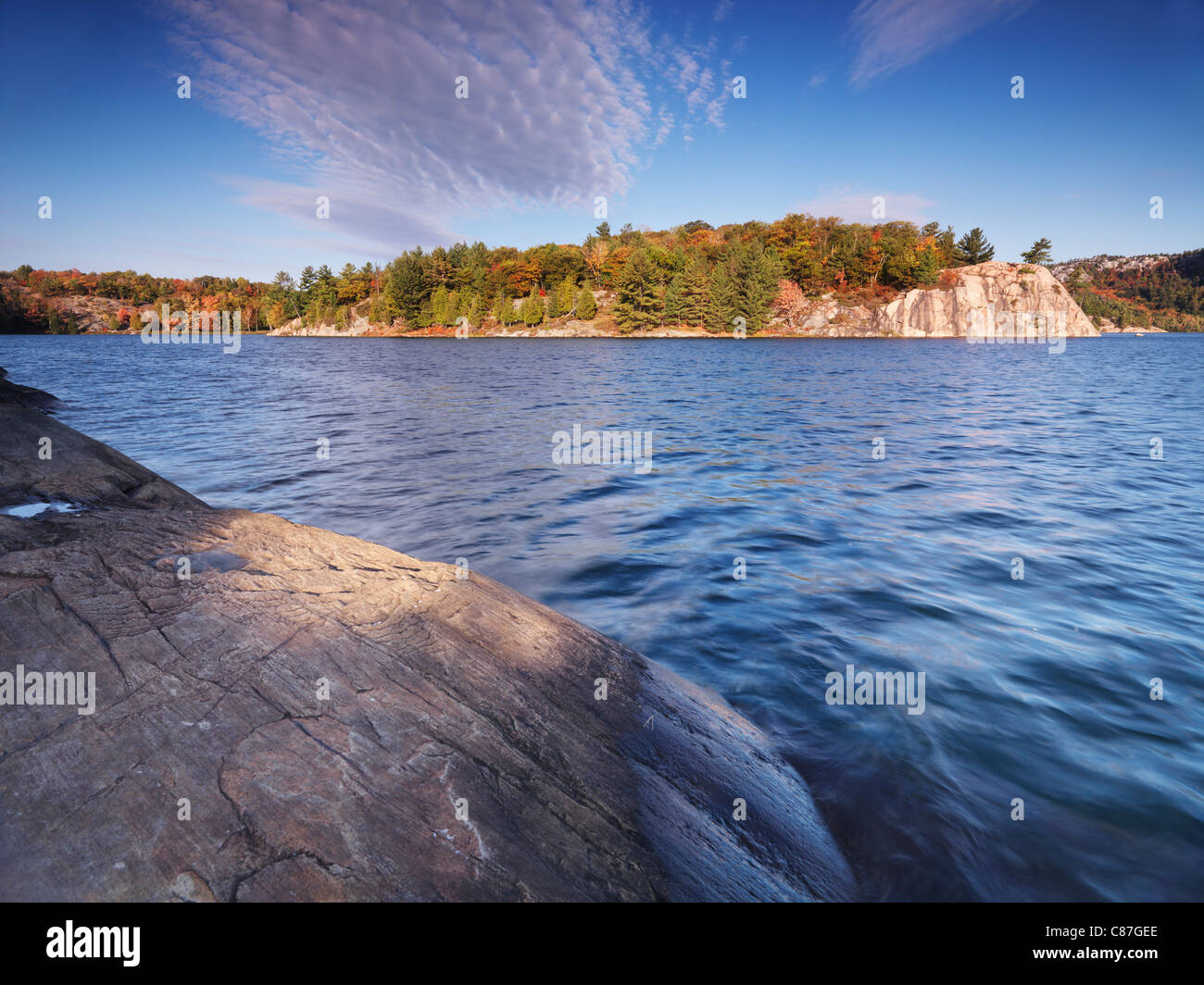 Beautiful fall nature scenery of lake George during sunrise. Killarney ...