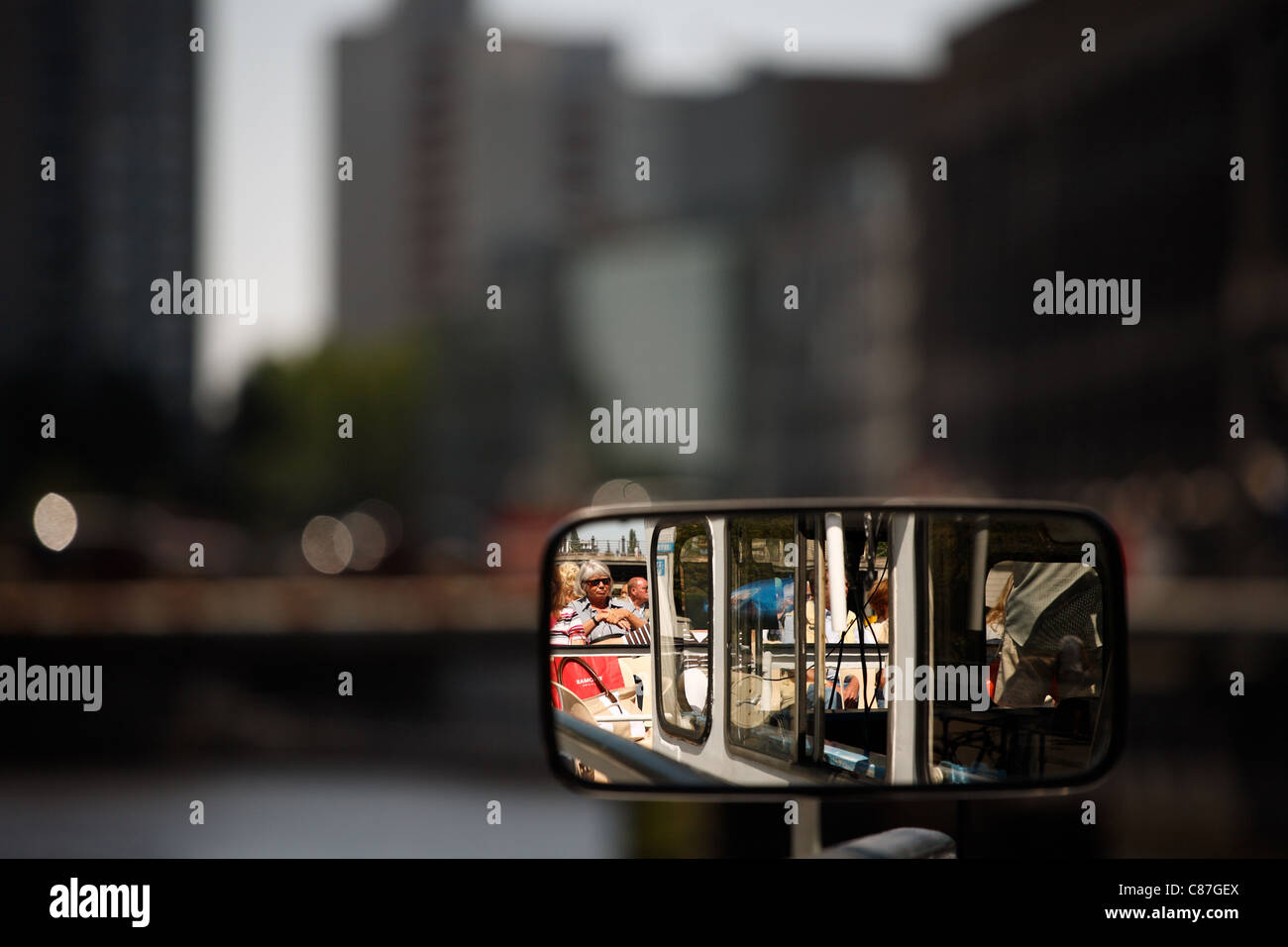 Flip mirror hi-res stock photography and images - Alamy