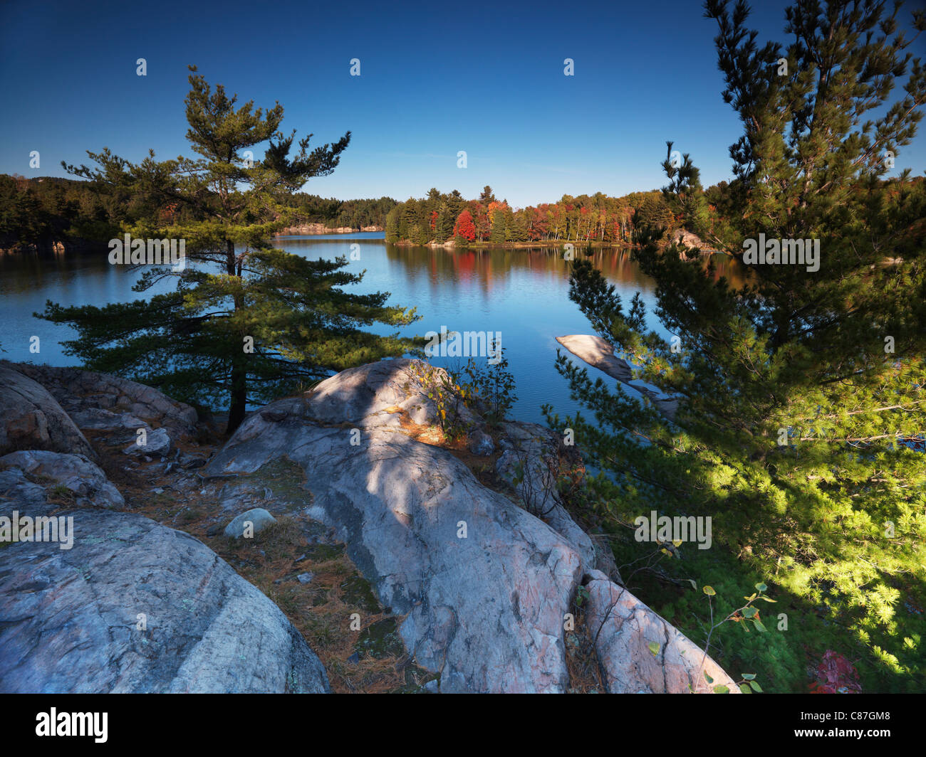 Beautiful fall nature scenery of lake George during sunset. Killarney ...