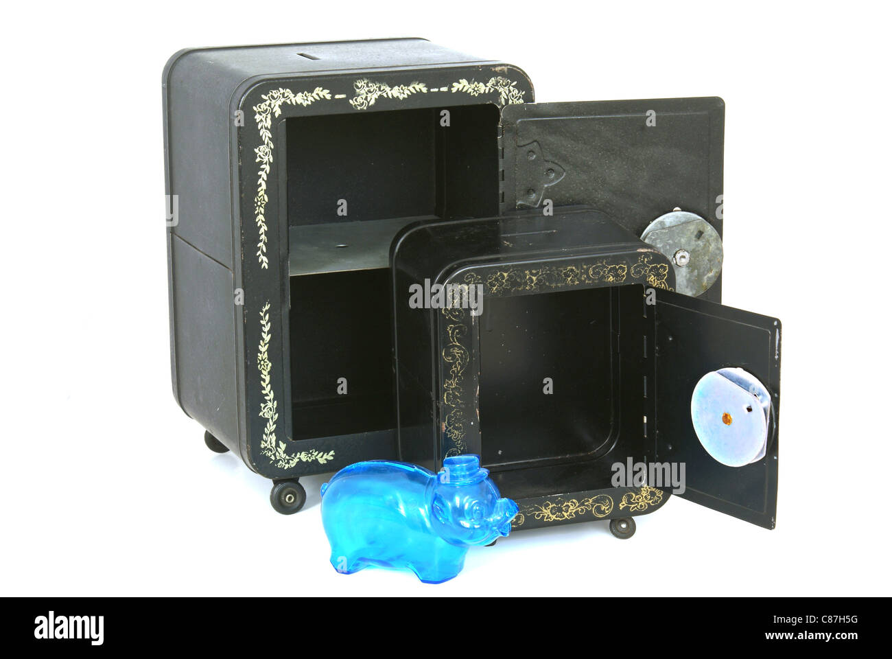 Empty bank safe hi-res stock photography and images - Alamy