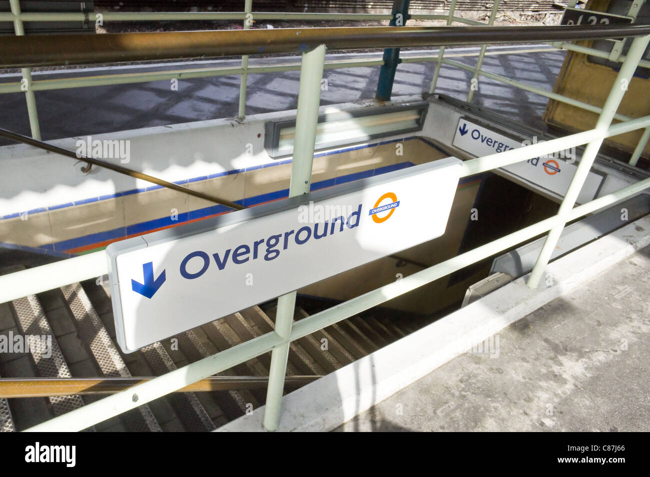 Overground sign hi-res stock photography and images - Alamy