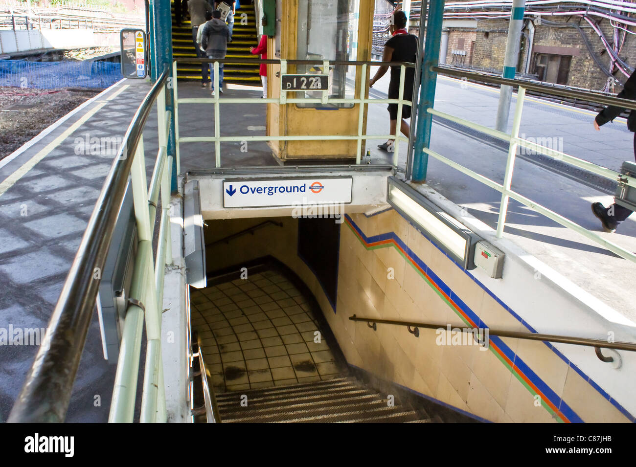London overground station hi-res stock photography and images - Alamy