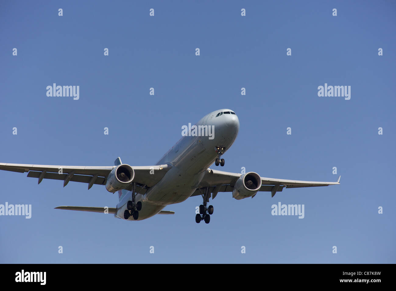 Air Canada Airbus 330, Flight landing at Pearson Airport in Toronto ...