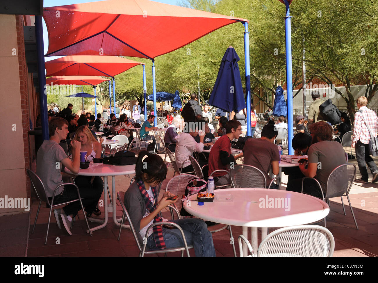 College students eat lunch in Tucson, Arizona, USA Stock Photo - Alamy