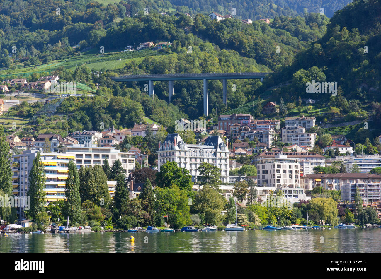 Luxury hotel lake geneva hi-res stock photography and images - Alamy
