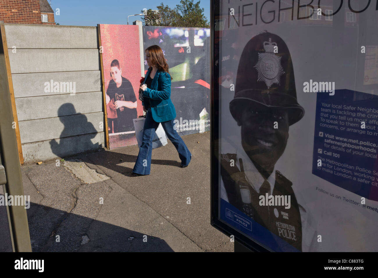 Black police officer uk hi-res stock photography and images - Alamy