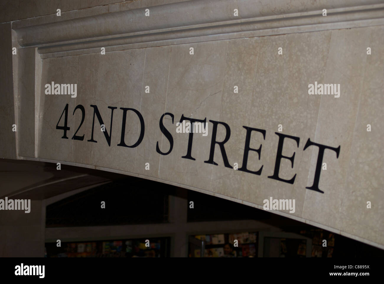 42nd street sign hi-res stock photography and images - Alamy
