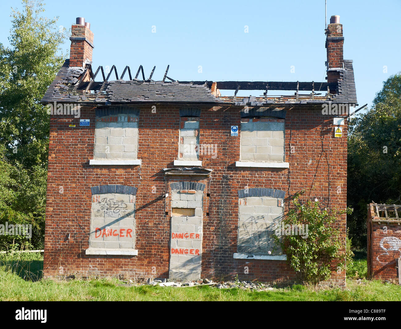 Bricked up hi-res stock photography and images - Alamy