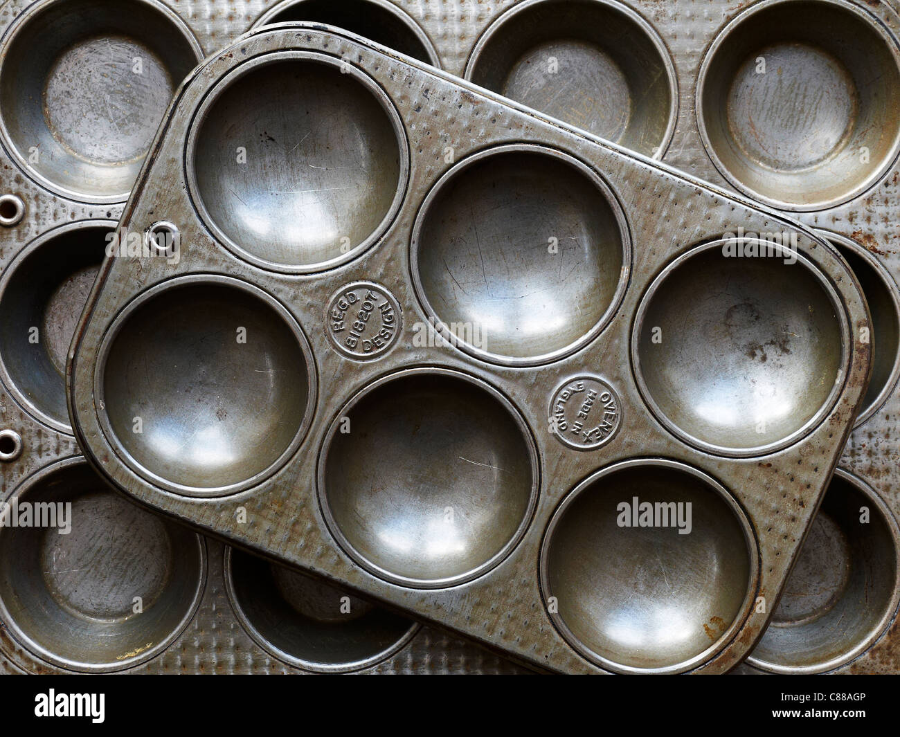Baking tray hi-res stock photography and images - Alamy