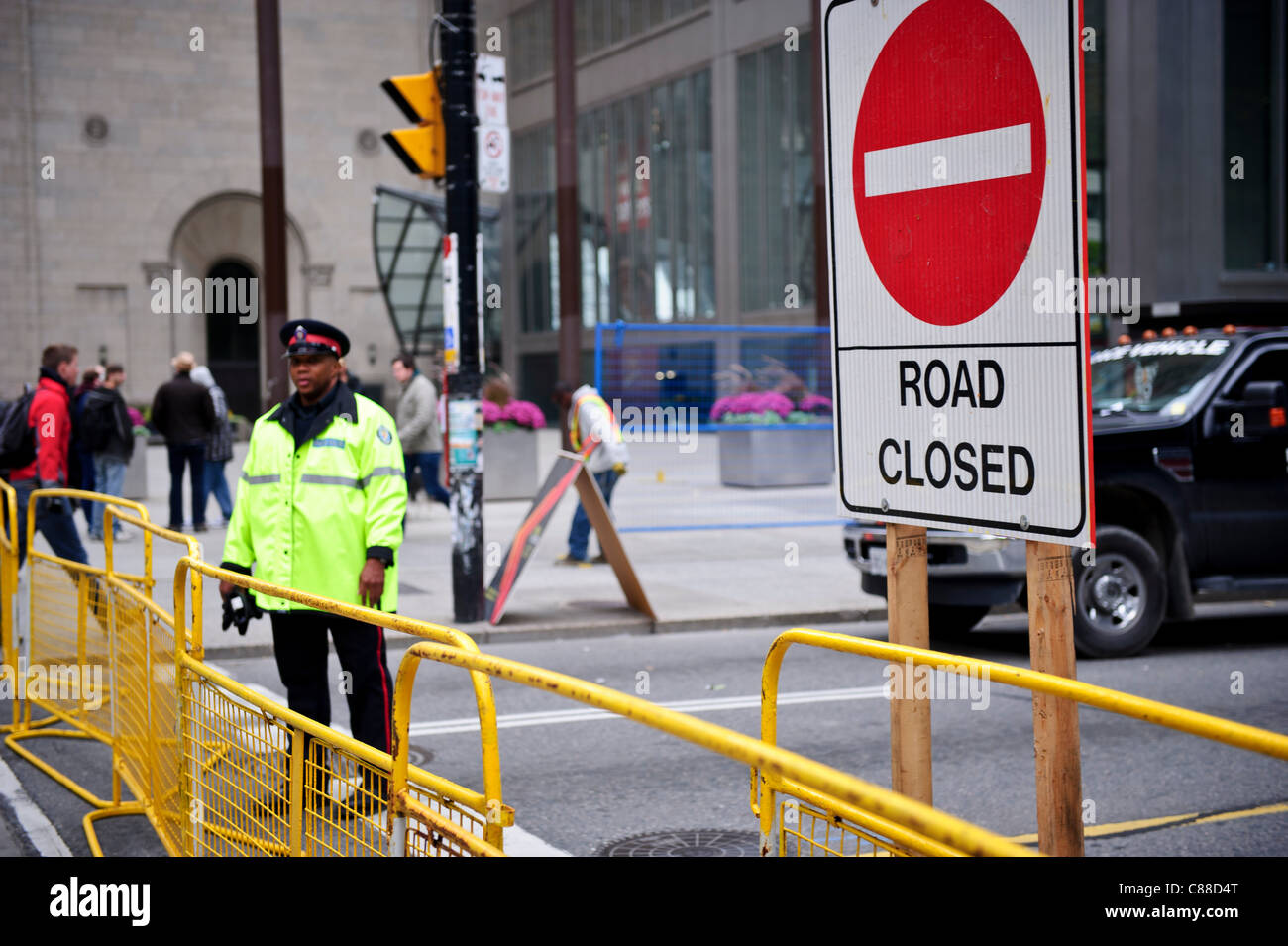 Police Blocked High Resolution Stock Photography and Images - Alamy