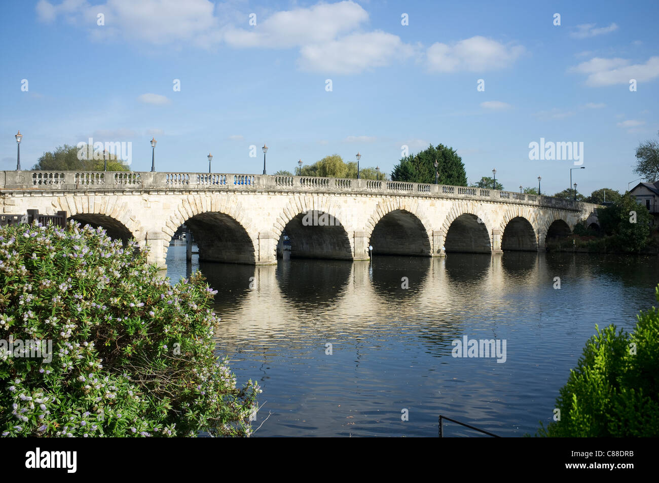 Maidenhead Bridge -2 Stock Photo - Alamy