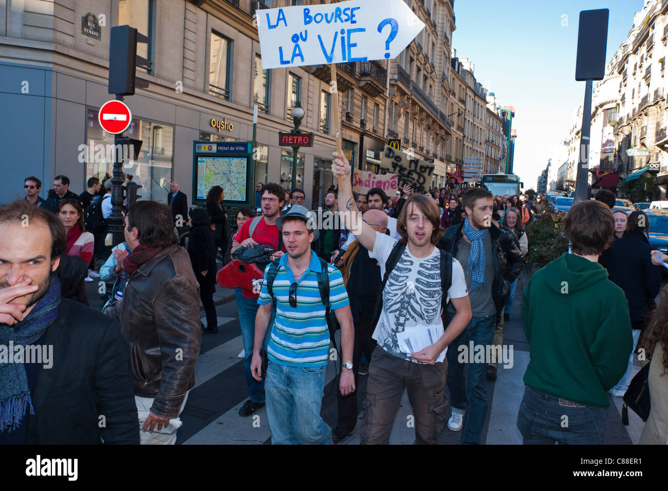 Signs of movement hi-res stock photography and images - Alamy