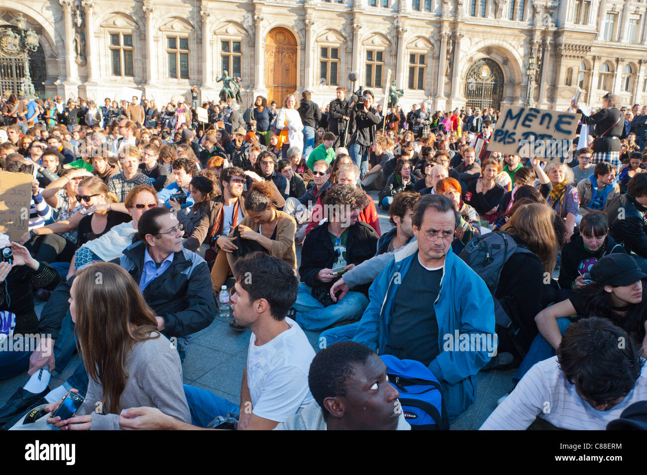 Paris, France, Crowd of Teens, Young People, on Street, Demonstrating ...