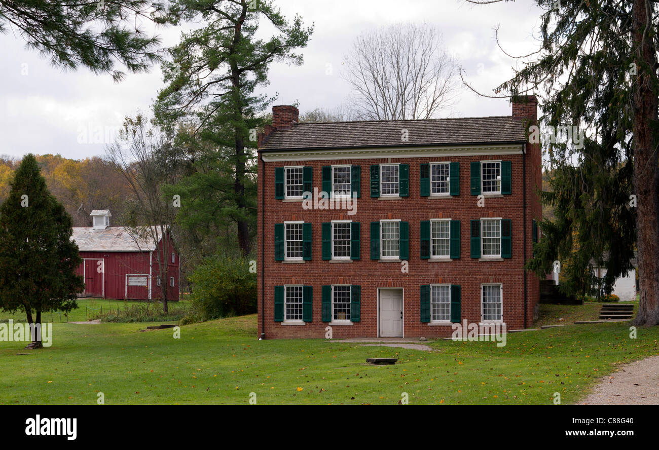 Hale farm village hi-res stock photography and images - Alamy