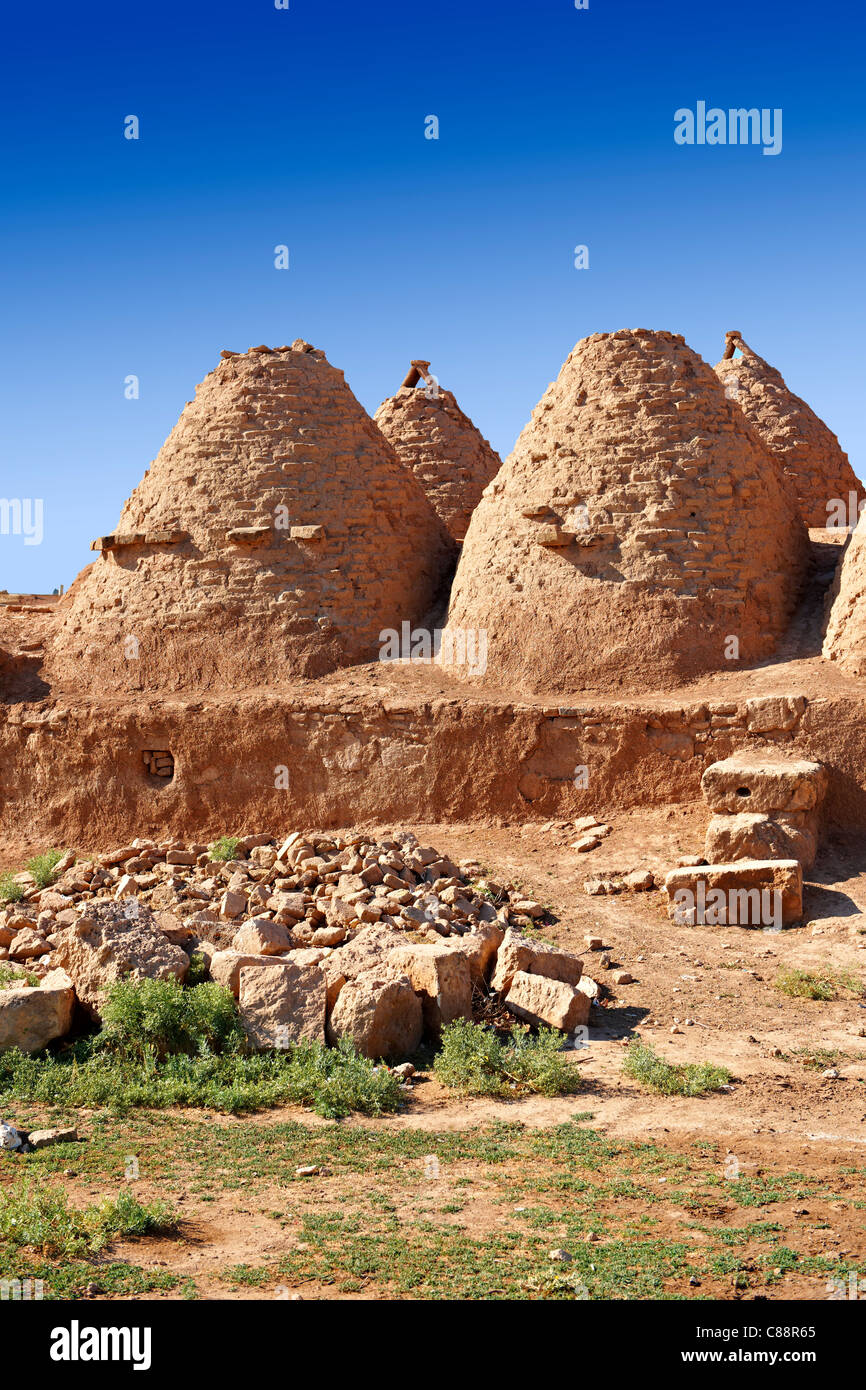 Beehive stone house architecture hi-res stock photography and images ...