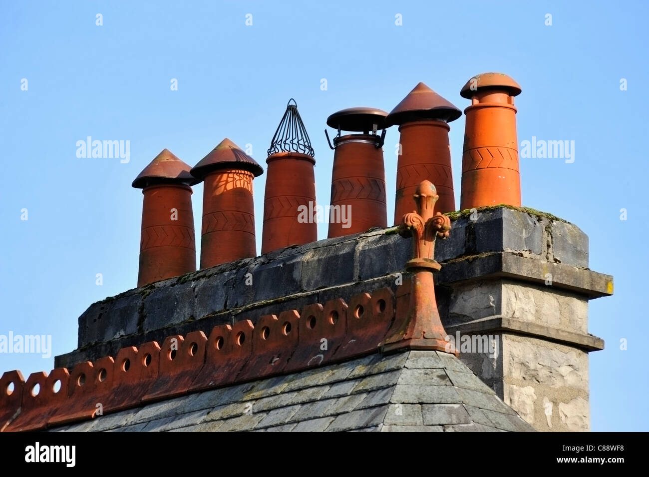 Six chimney pots hi-res stock photography and images - Alamy