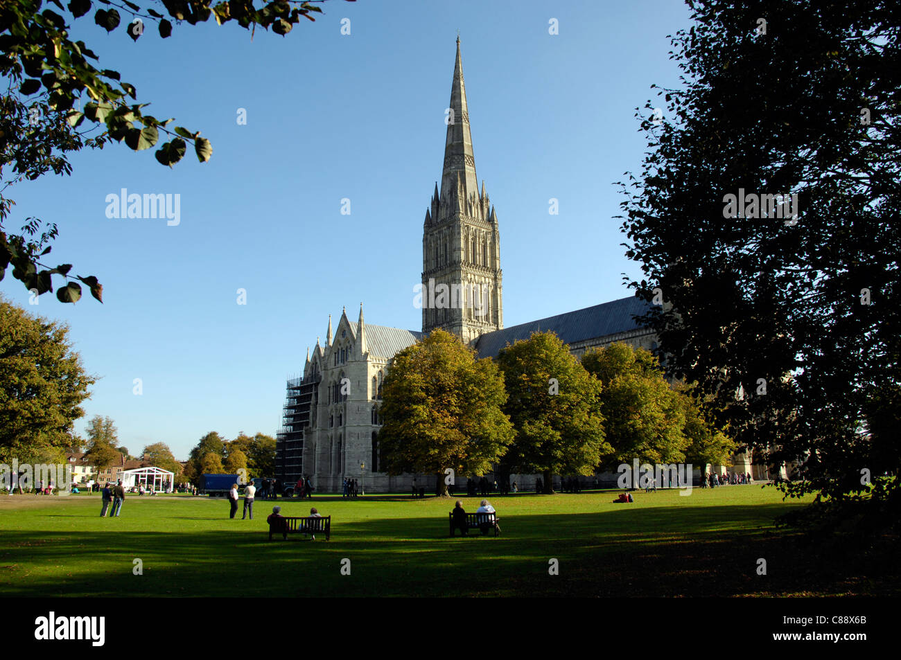 Salisbury cathedral clock hi-res stock photography and images - Alamy