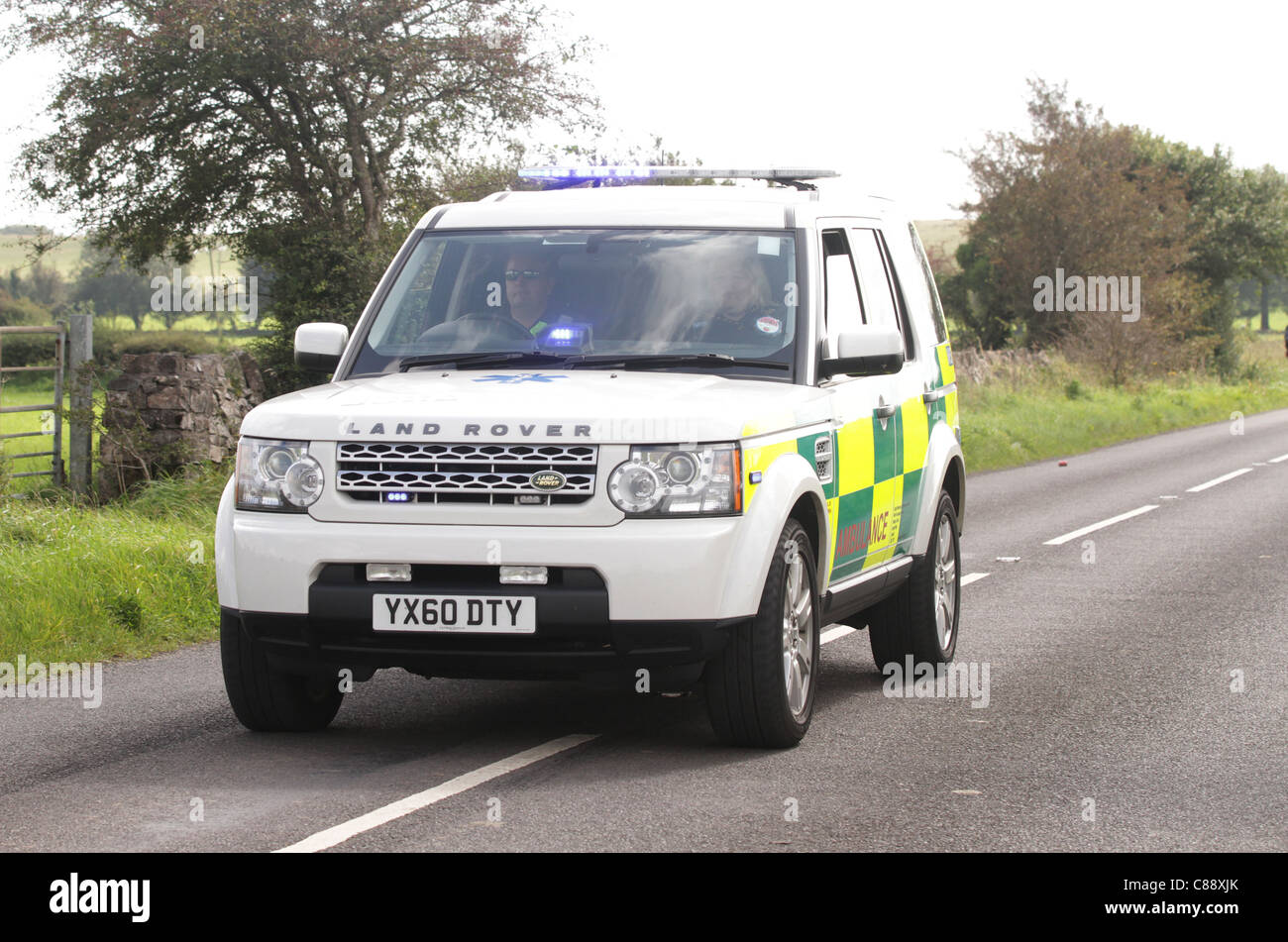Ambulance fast response vehicle hi-res stock photography and images - Alamy
