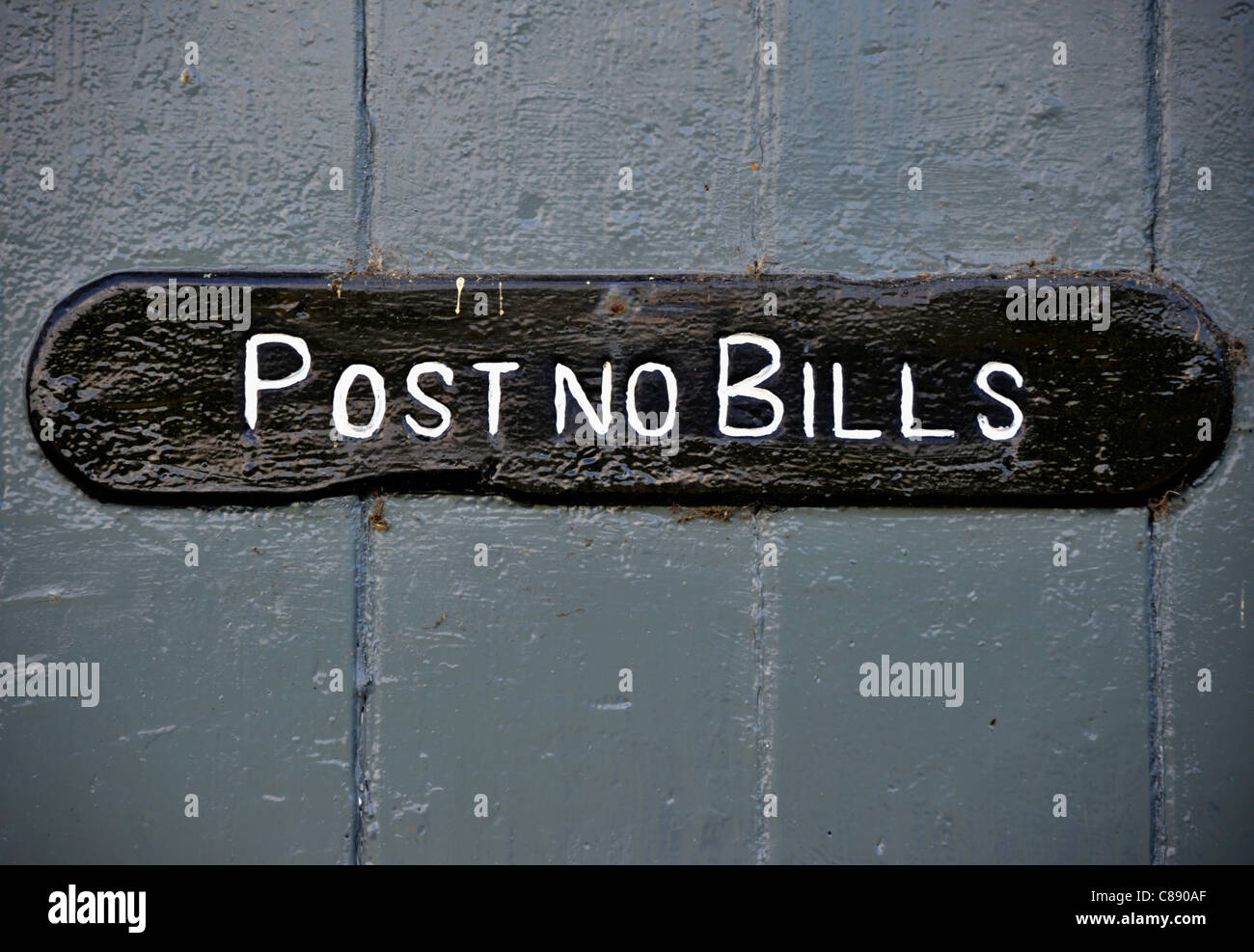 Post no bills hi-res stock photography and images - Alamy