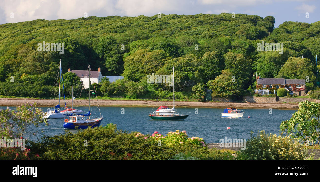 Lawrenny quay pembrokeshire hi-res stock photography and images - Alamy