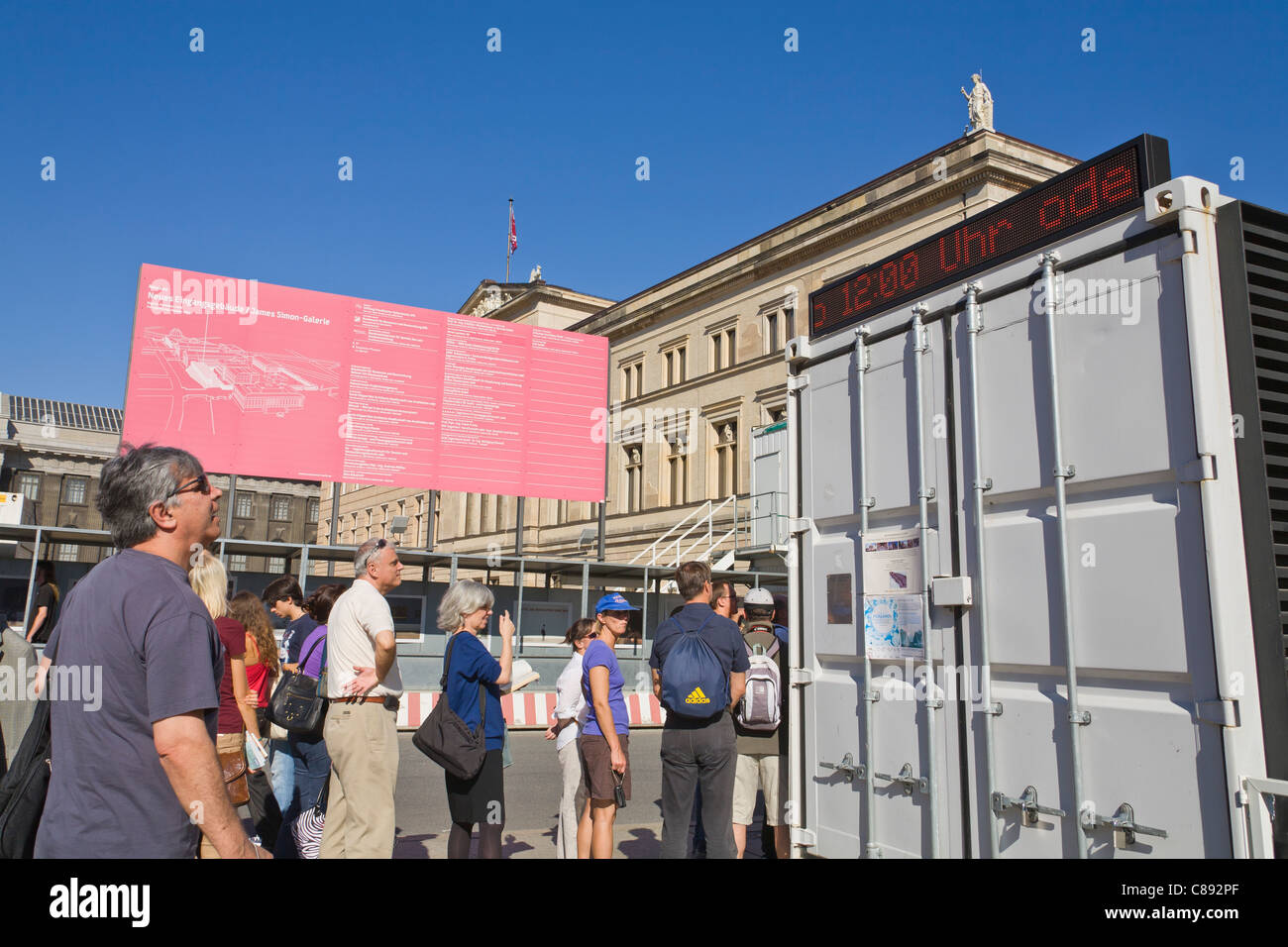 visitors queuing in front of the Museum "Neues Museum" at "Museum ...