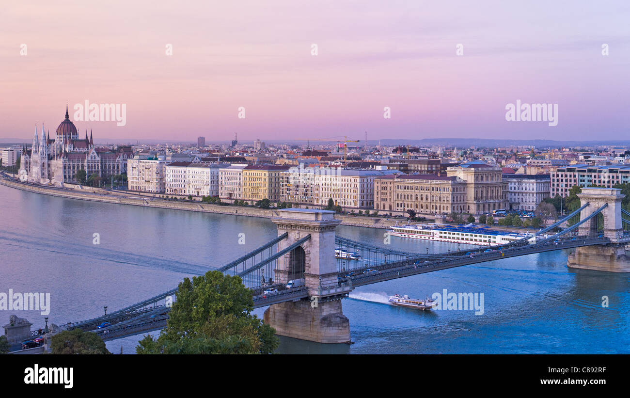 View of the Parliament and Chain Bridge at sunset - Budapest, Hungary ...
