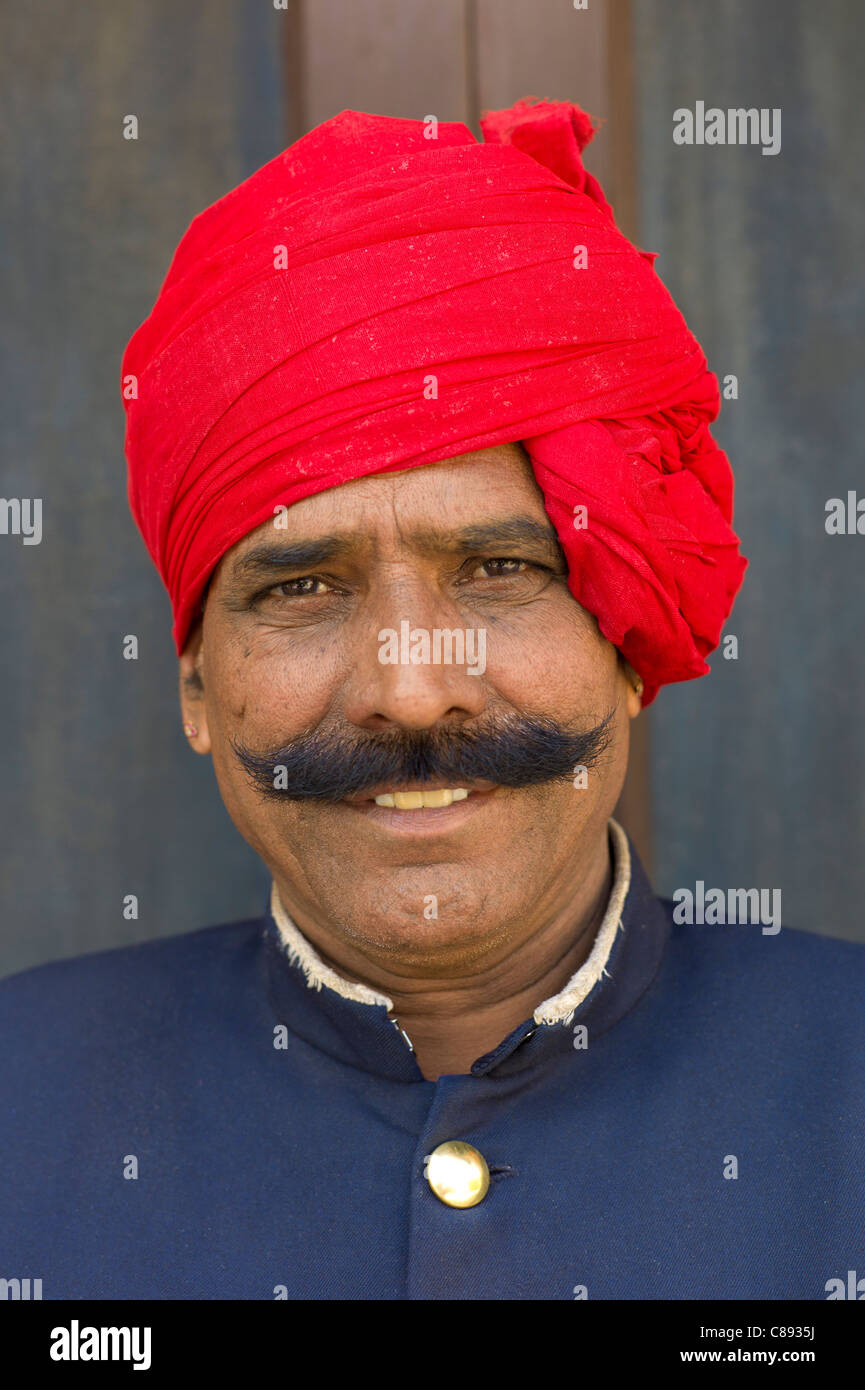 Indian royal portraits hi-res stock photography and images - Alamy