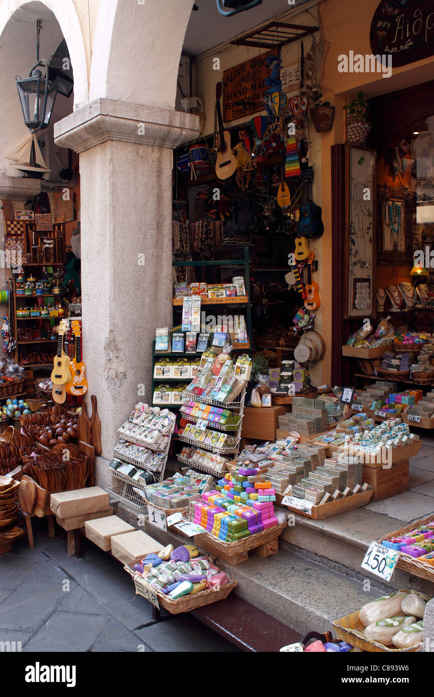 SOUVENIR SHOPS IN THE CENTRE OF CORFU OLD TOWN Stock Photo - Alamy