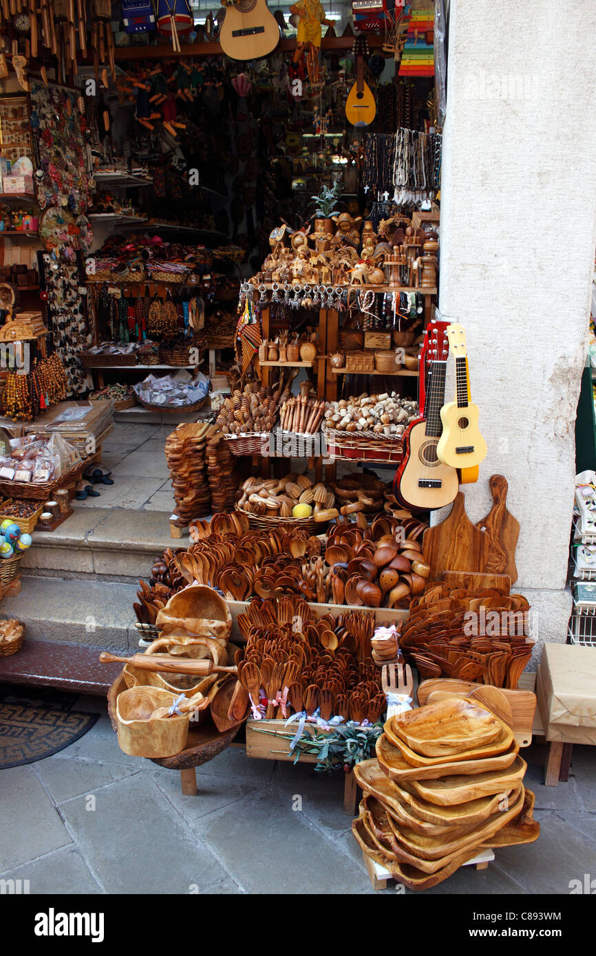 SOUVENIR SHOPS IN THE CENTRE OF CORFU OLD TOWN Stock Photo - Alamy