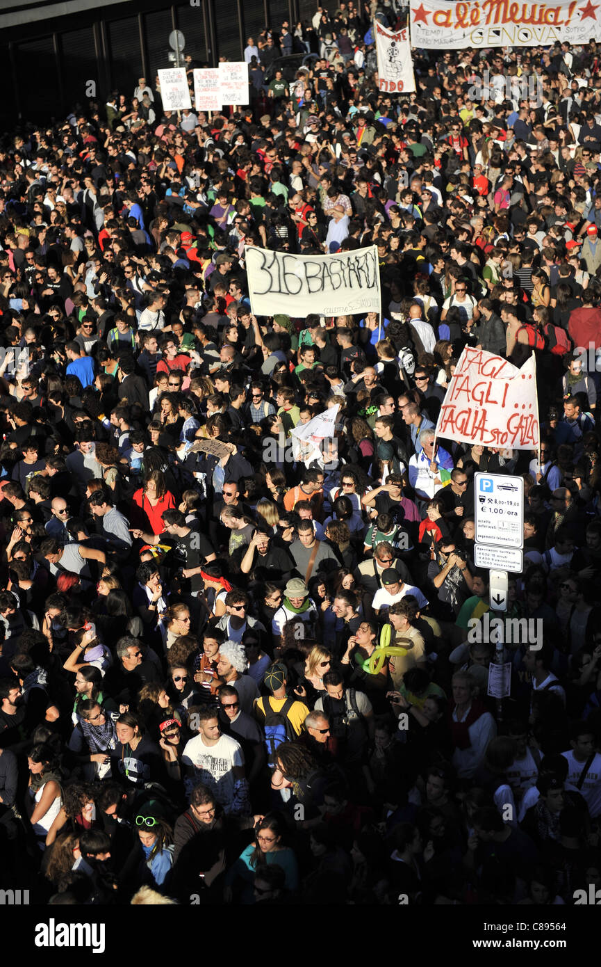 Indignants Protest in Rome turns violent Stock Photo - Alamy