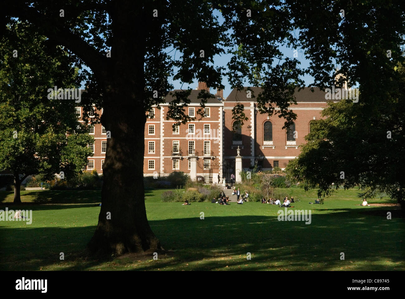 Inner Temple Gardens. Inns of Court London Uk HOMER SYKES Stock Photo ...