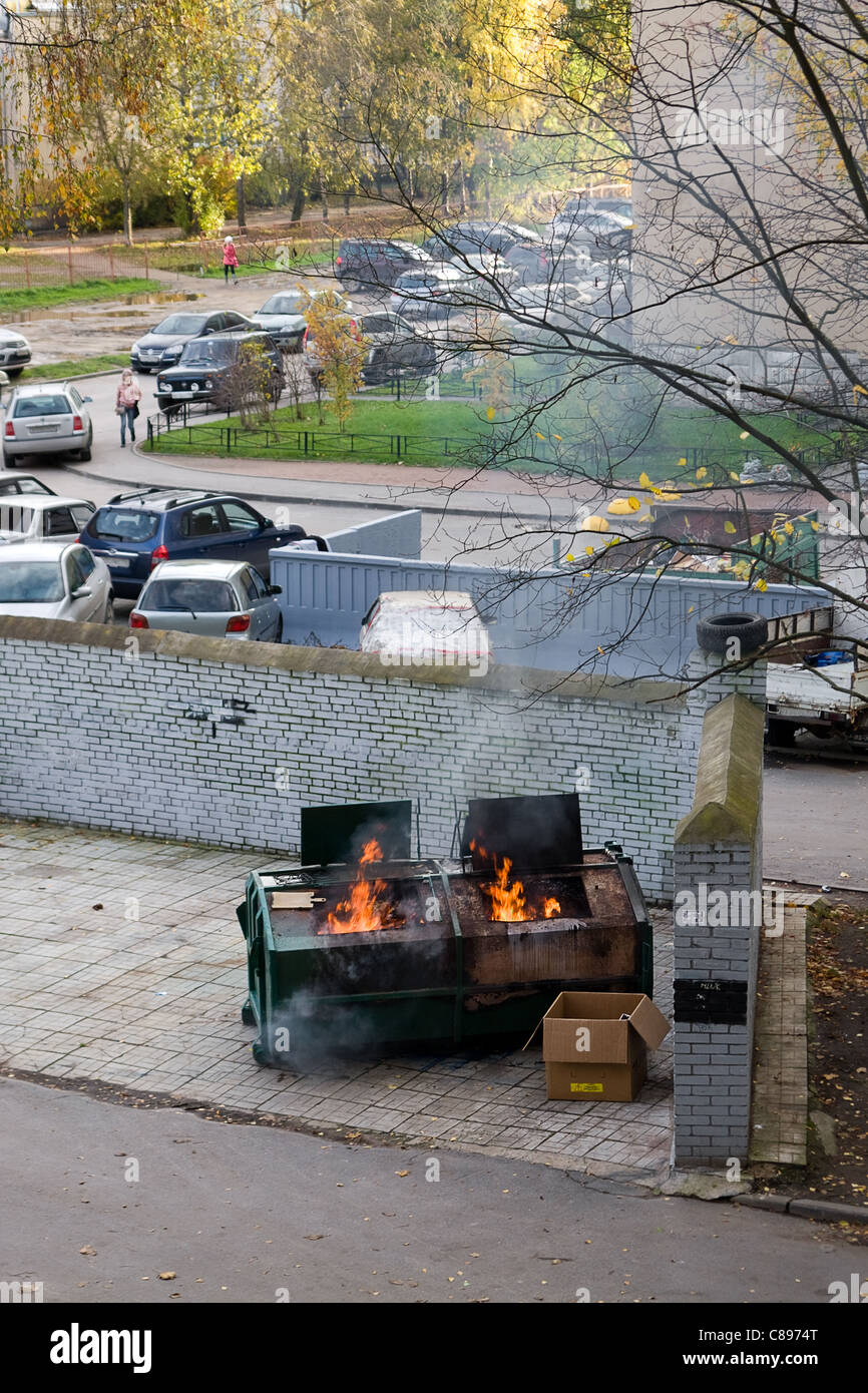 Garbage tank hi-res stock photography and images - Alamy