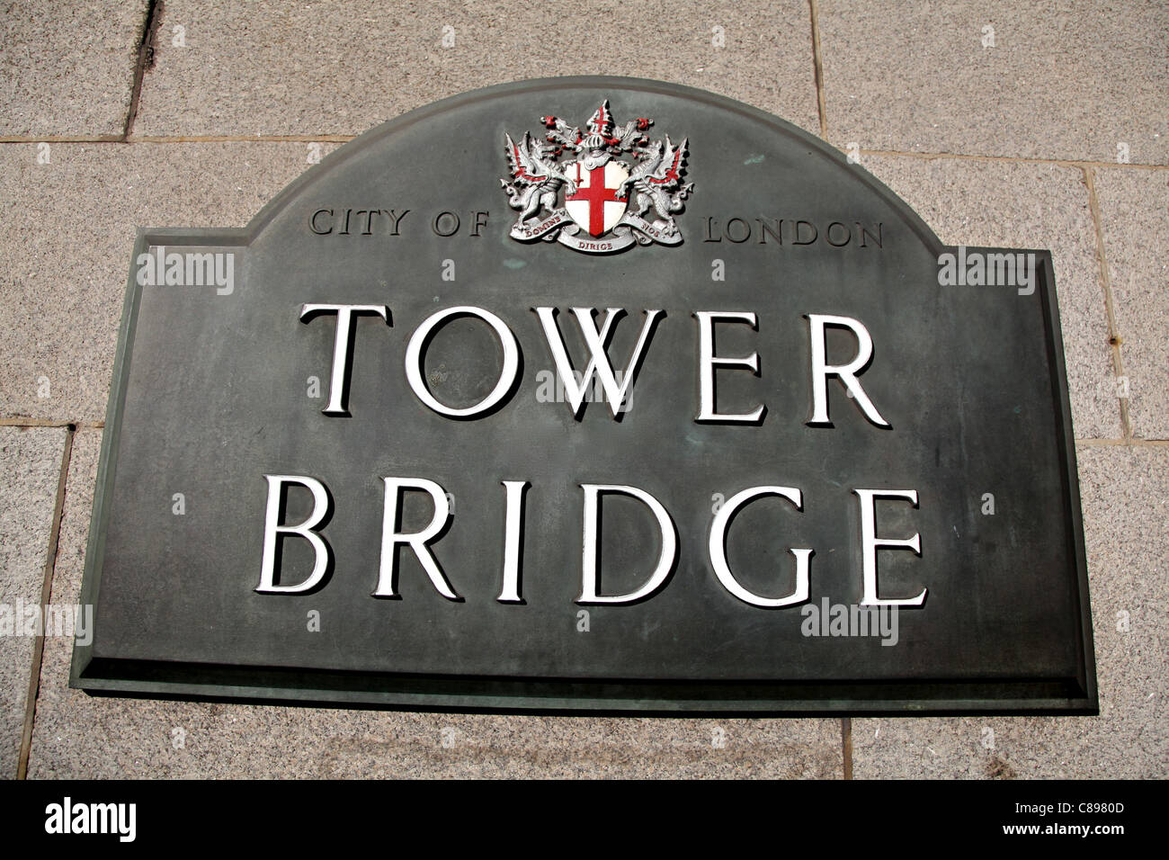 The "Tower Bridge" sign at the southern end of the bridge Stock Photo ...