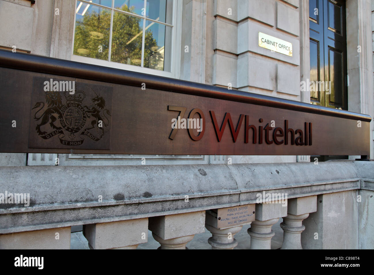70 Whitehall sign, this is the Cabinet Office main entrance Stock Photo ...