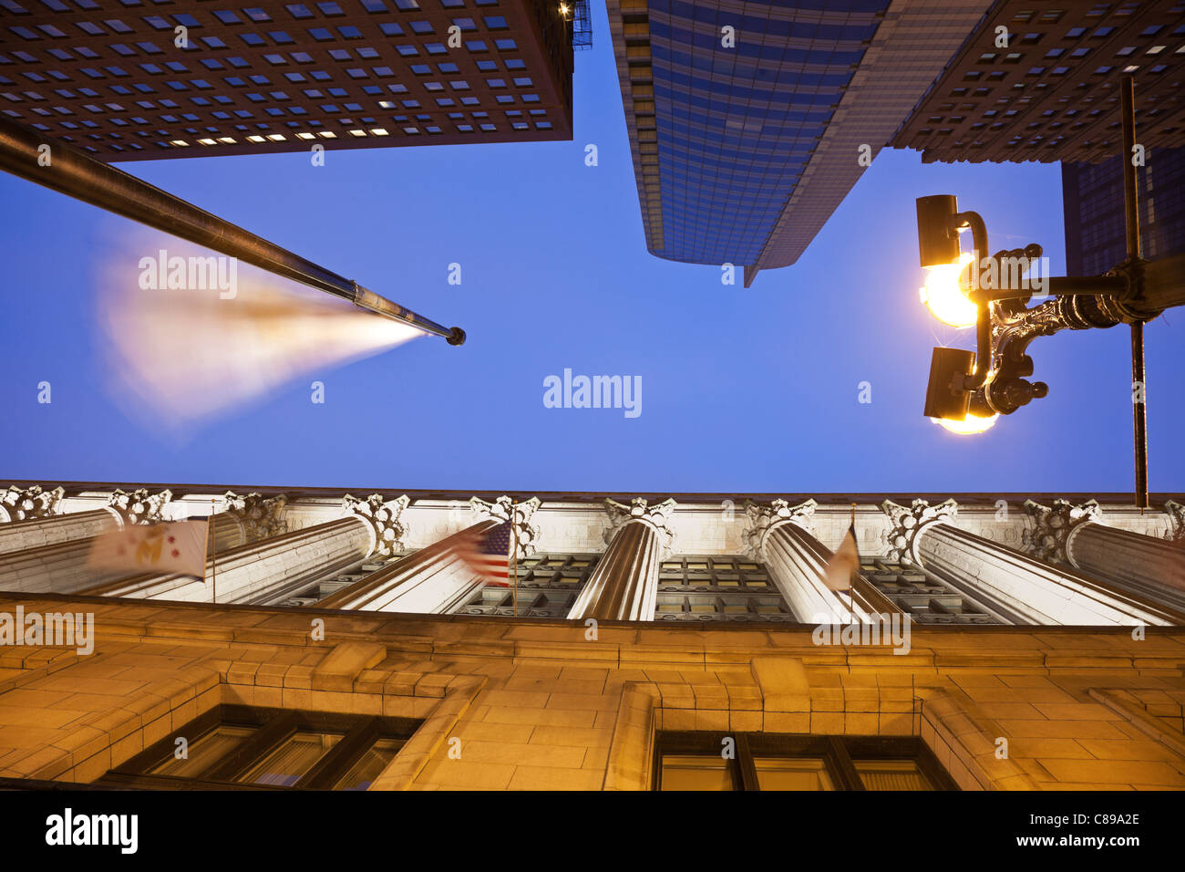 Buildings along La Salle Street in downtown Chicago Stock Photo - Alamy