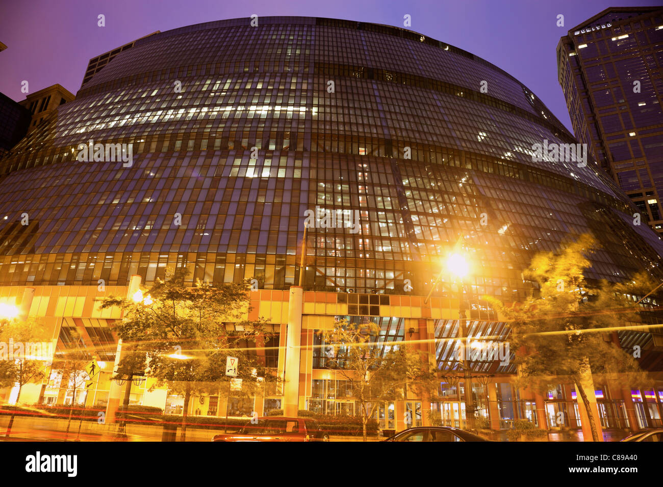 James R. Thompson Center in downtown of Chicago Stock Photo - Alamy