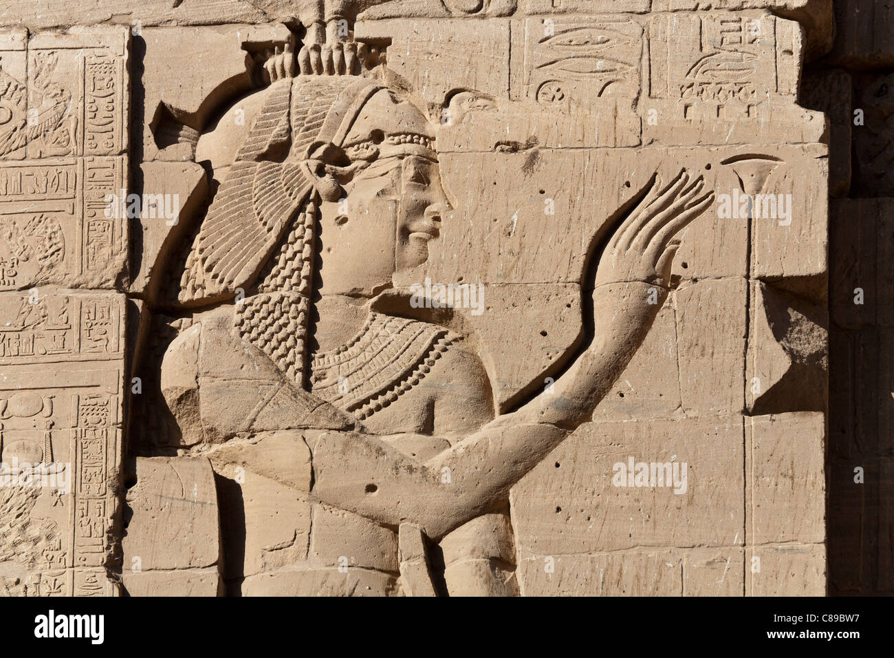 Crowned ruler hi-res stock photography and images - Alamy