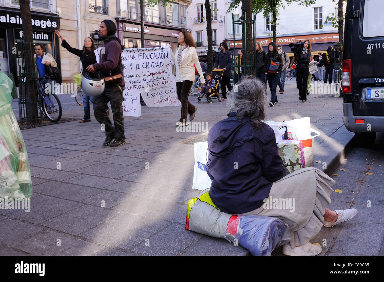 The "Indignants Movement" -Paris, October 15, 2011 Stock Photo - Alamy