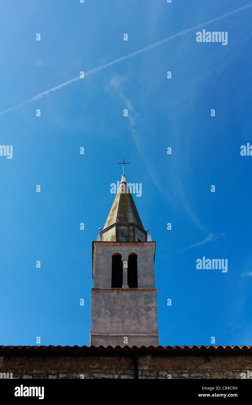 Centrally positioned hi-res stock photography and images - Alamy