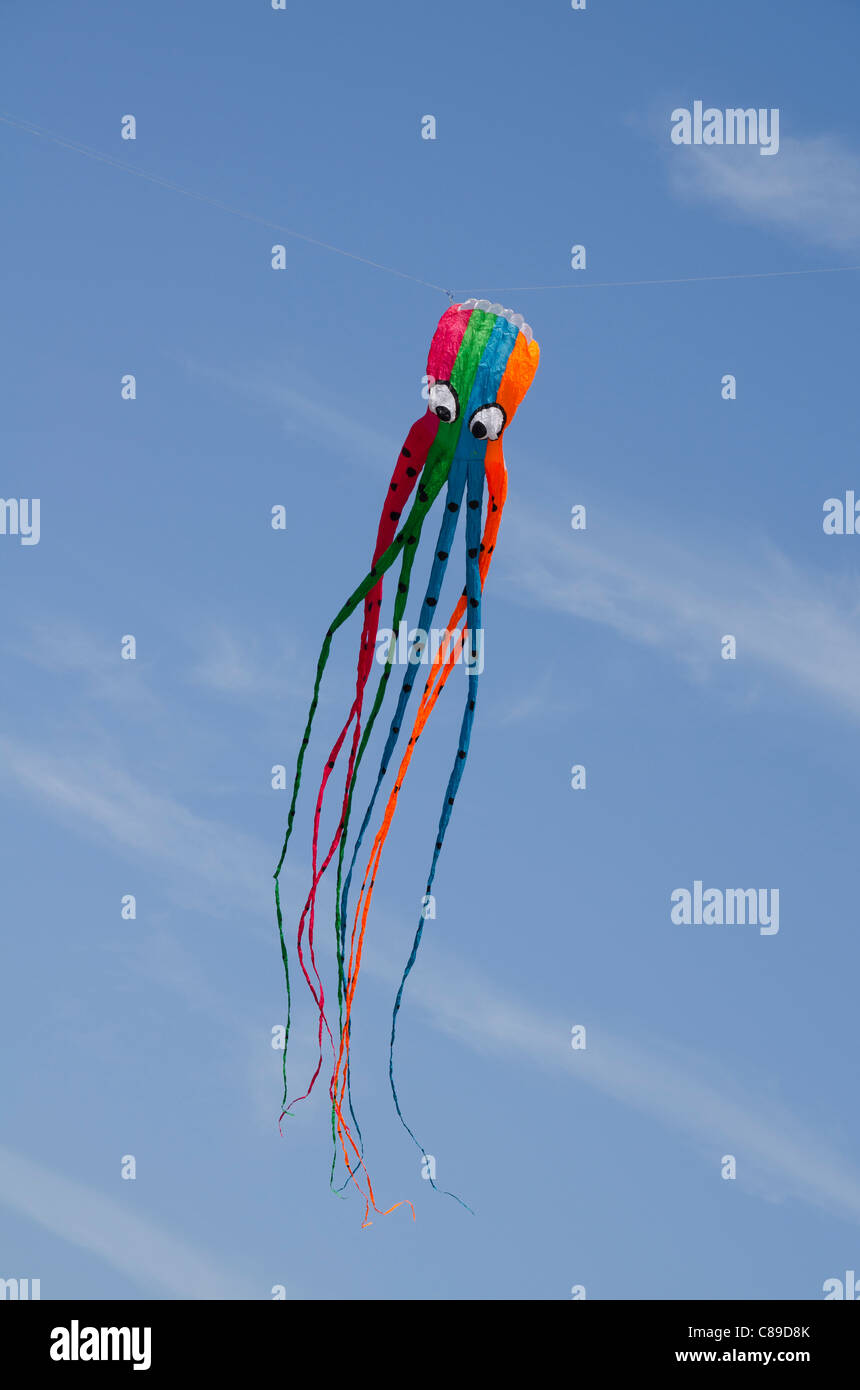 Kite taking off hi-res stock photography and images - Alamy