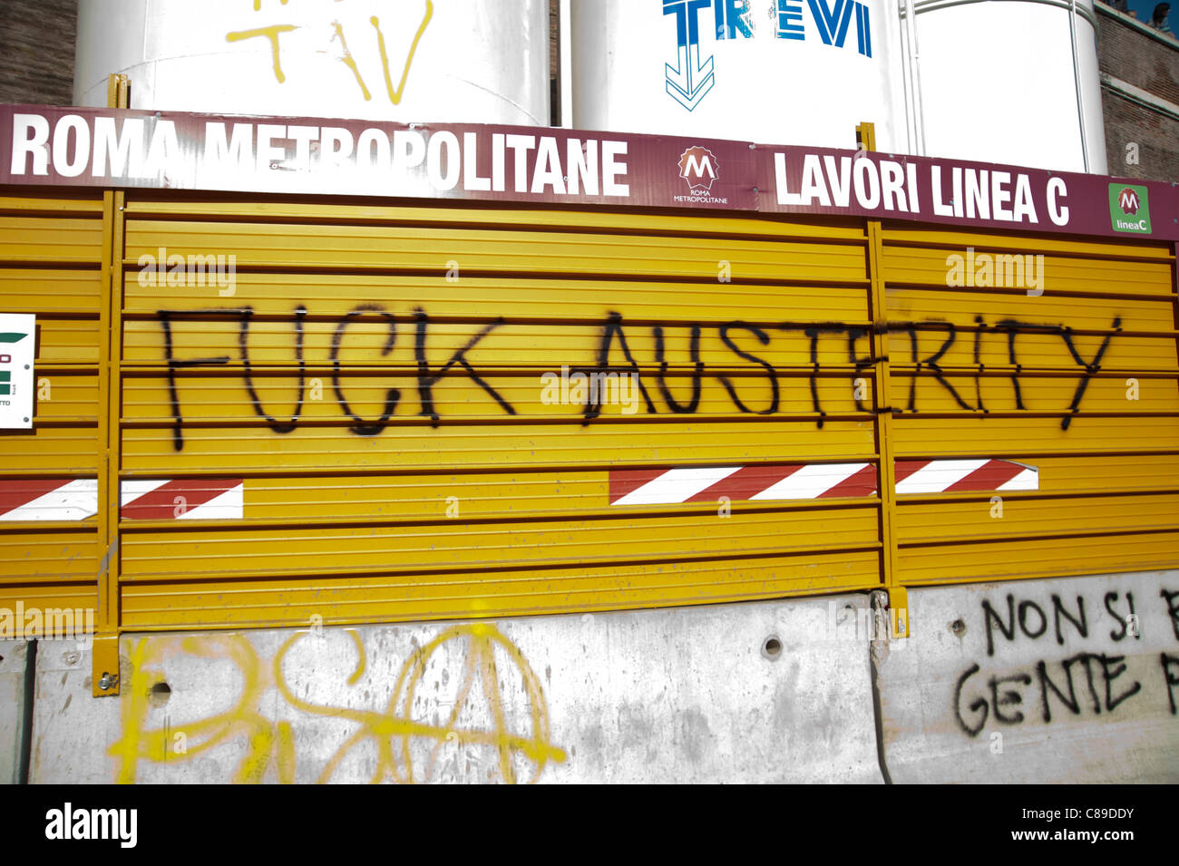 Anarchist demonstrators hi-res stock photography and images - Alamy