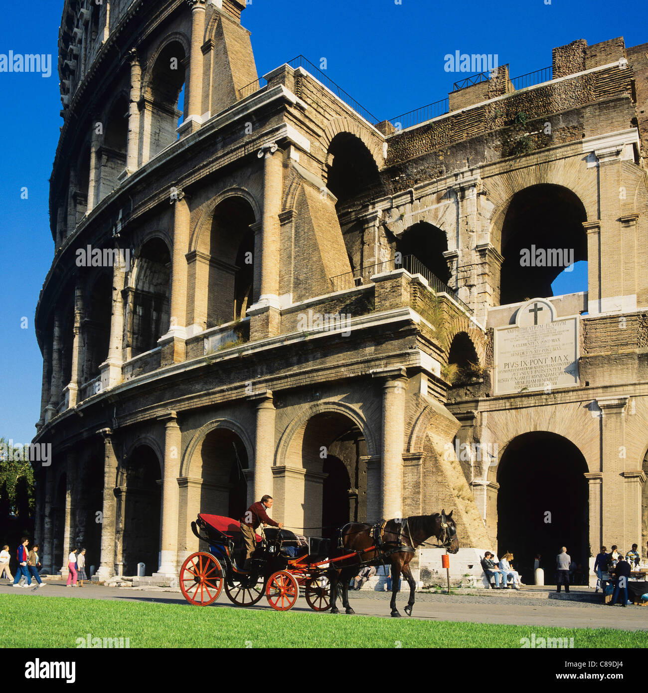 Horse drawn barouche barouches hi-res stock photography and images - Alamy