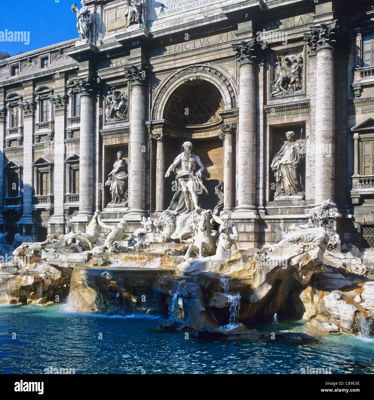 Trevi fountain Rome Italy Stock Photo - Alamy