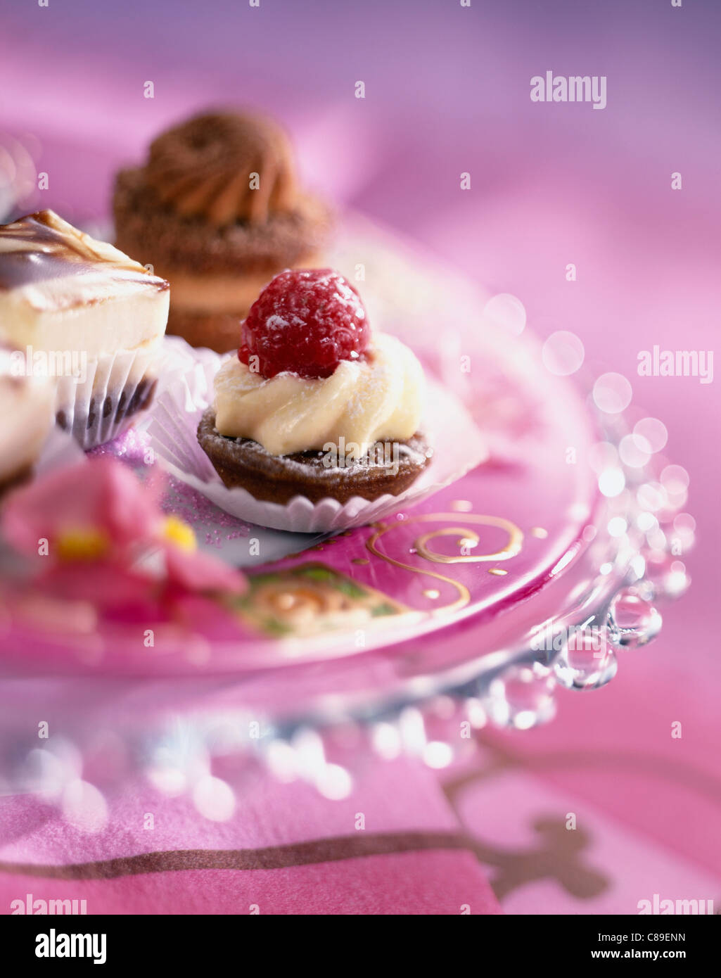 Petit four cakes Stock Photo - Alamy